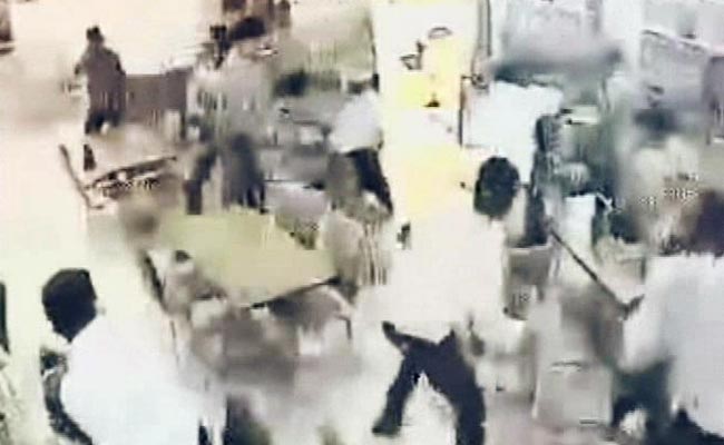 Cops Cleared Manoj Vashishtha in Court. So Why Did They Shoot Him?