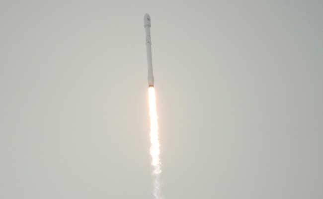 Watch: When A Rocket Broke Apart And Crashed Into The Ocean