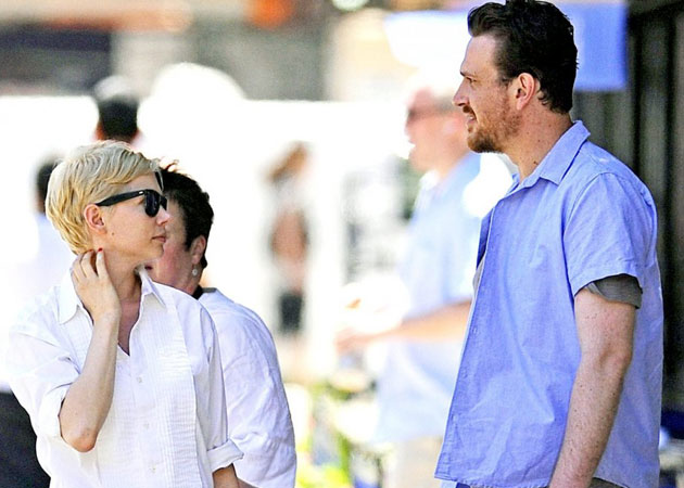 Michelle Williams Og Jason Segel Michelle Williams Is Married! A Look