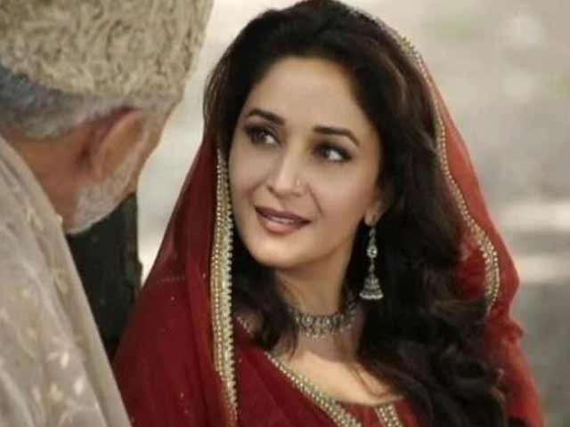 First look: Madhuri Dixit as Begum Para in Dedh Ishqiya