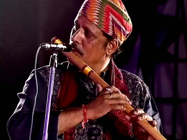 Rajasthan roots performs for Vote Ka Dum