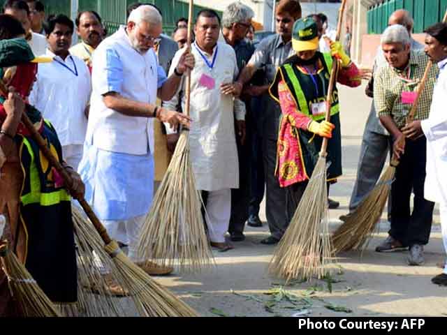 PM Modi, With Broom, Launches Clean India Mission
