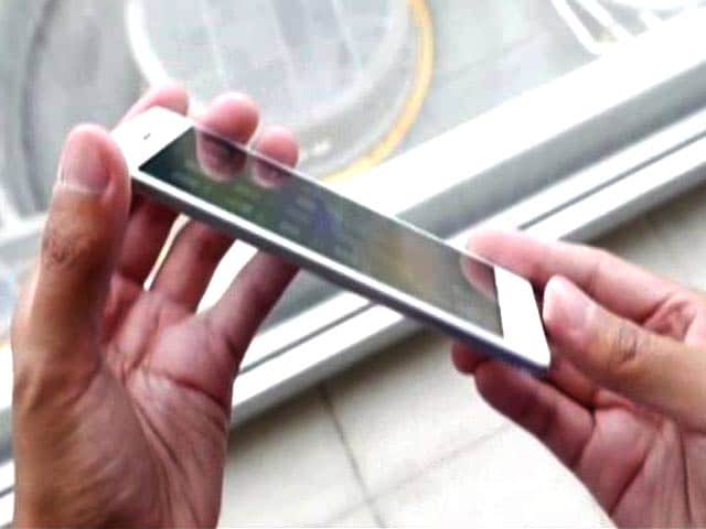 Video: World's Slimmest Smartphone | Gadgets 360