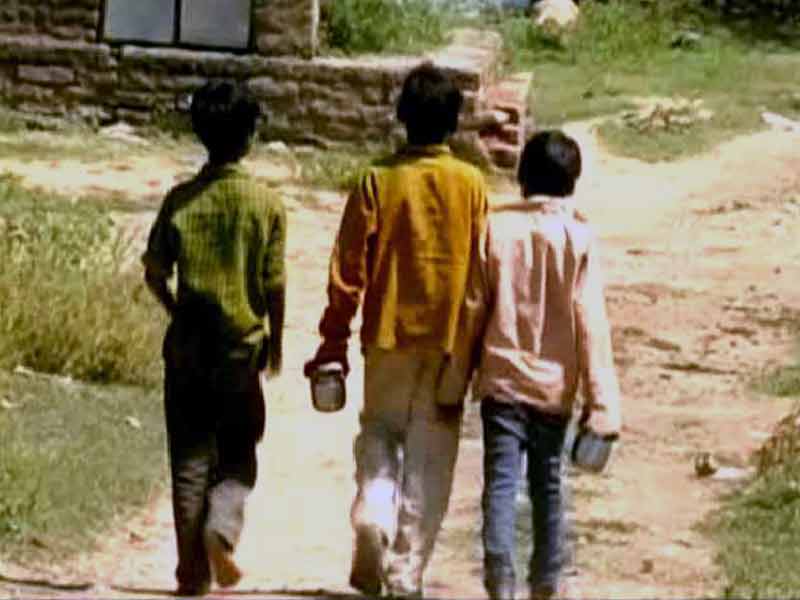 Banega Swachh India Campaign Demanding Toilets