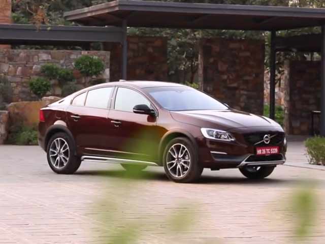 First Look: Volvo S60 Cross Country