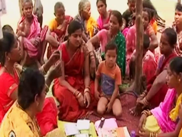 Odisha Women On a Mission to Educate Villagers On Maternal Health ...