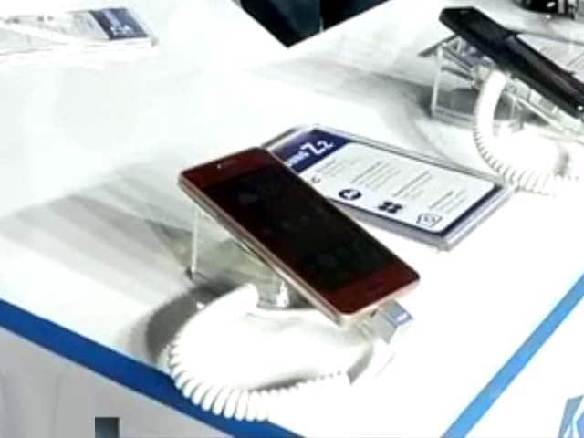 Video: Samsung Gets the Tizen Power | Gadgets 360