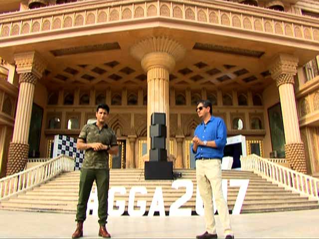 Video: Raising the Curtain on the NDTV Gadget Guru Awards 2017 ...