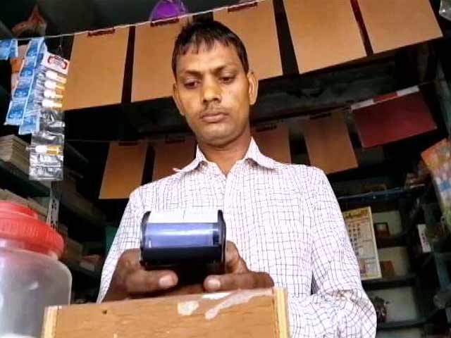 In Varanasi Village, Experiment In Cashless Transactions Nosedives
